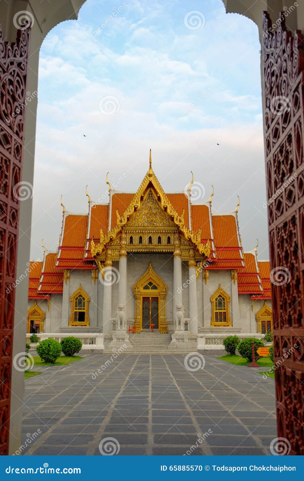 Wat Benchamabophit foto de archivo. Imagen de detalle - 65885570