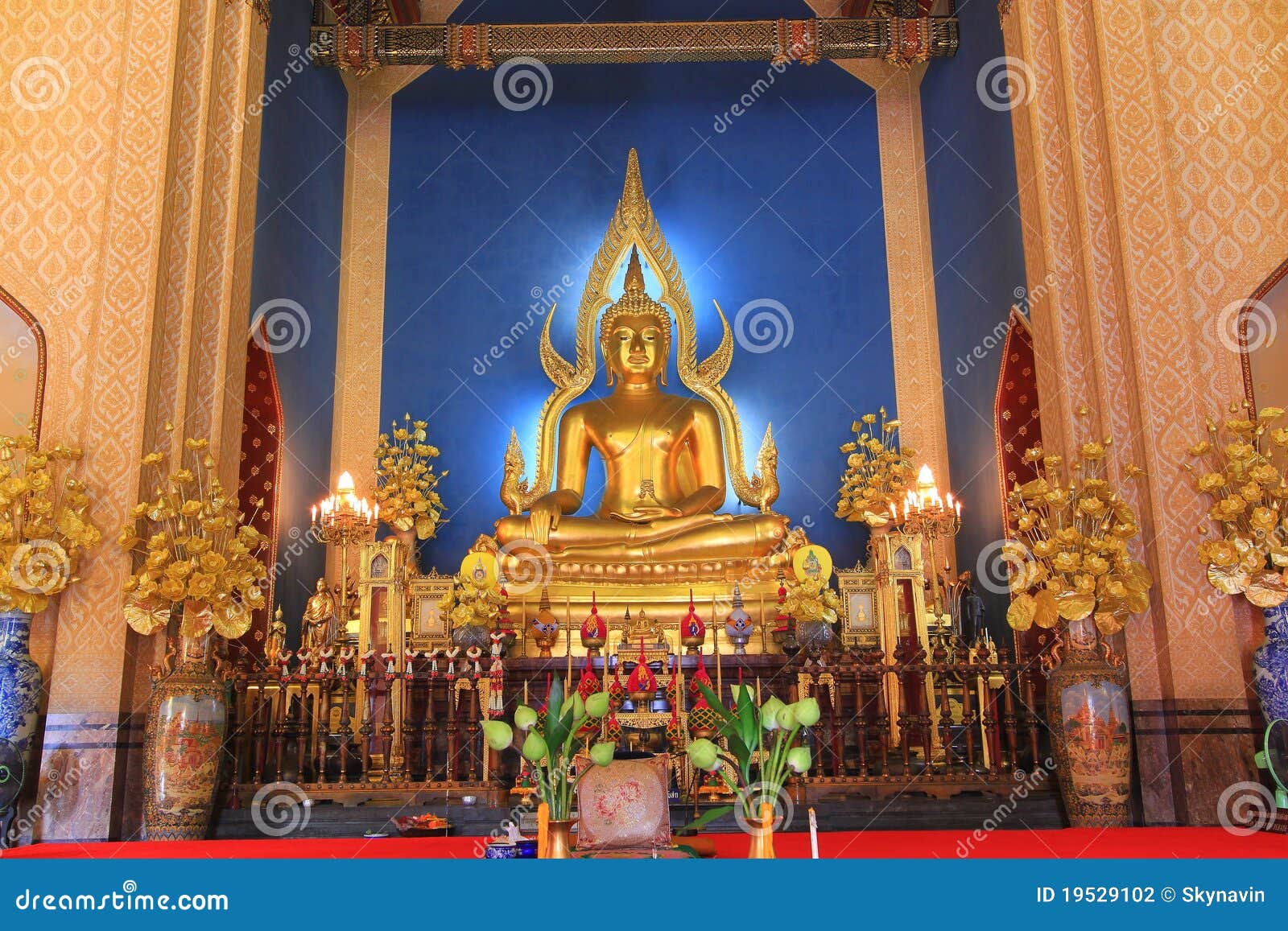 Wat Benchamabophit, Bangkok, Thailand. Stock Photo - Image of ...