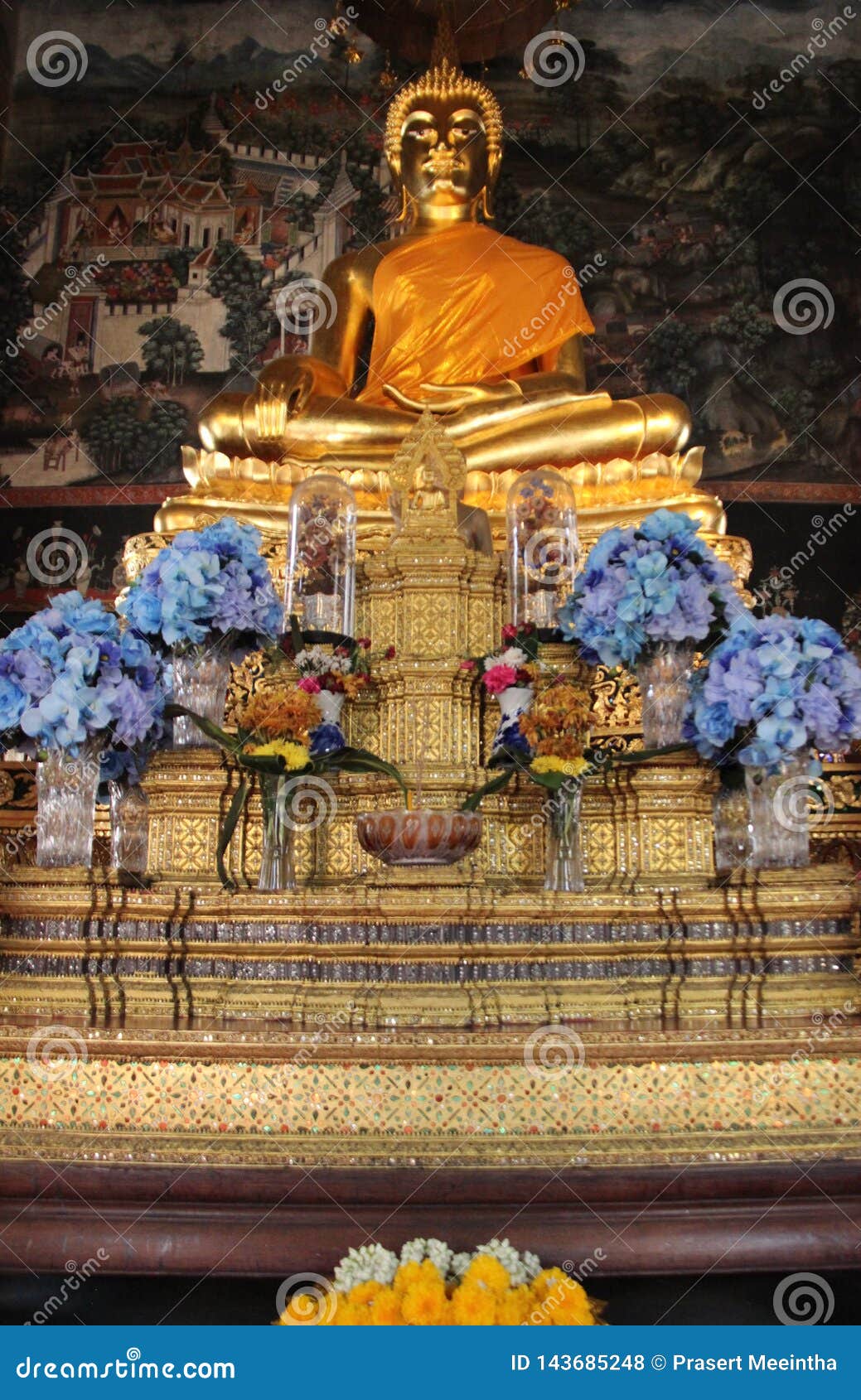 Pay Homage Golden Buddha stock photo. Image of cult - 143685248