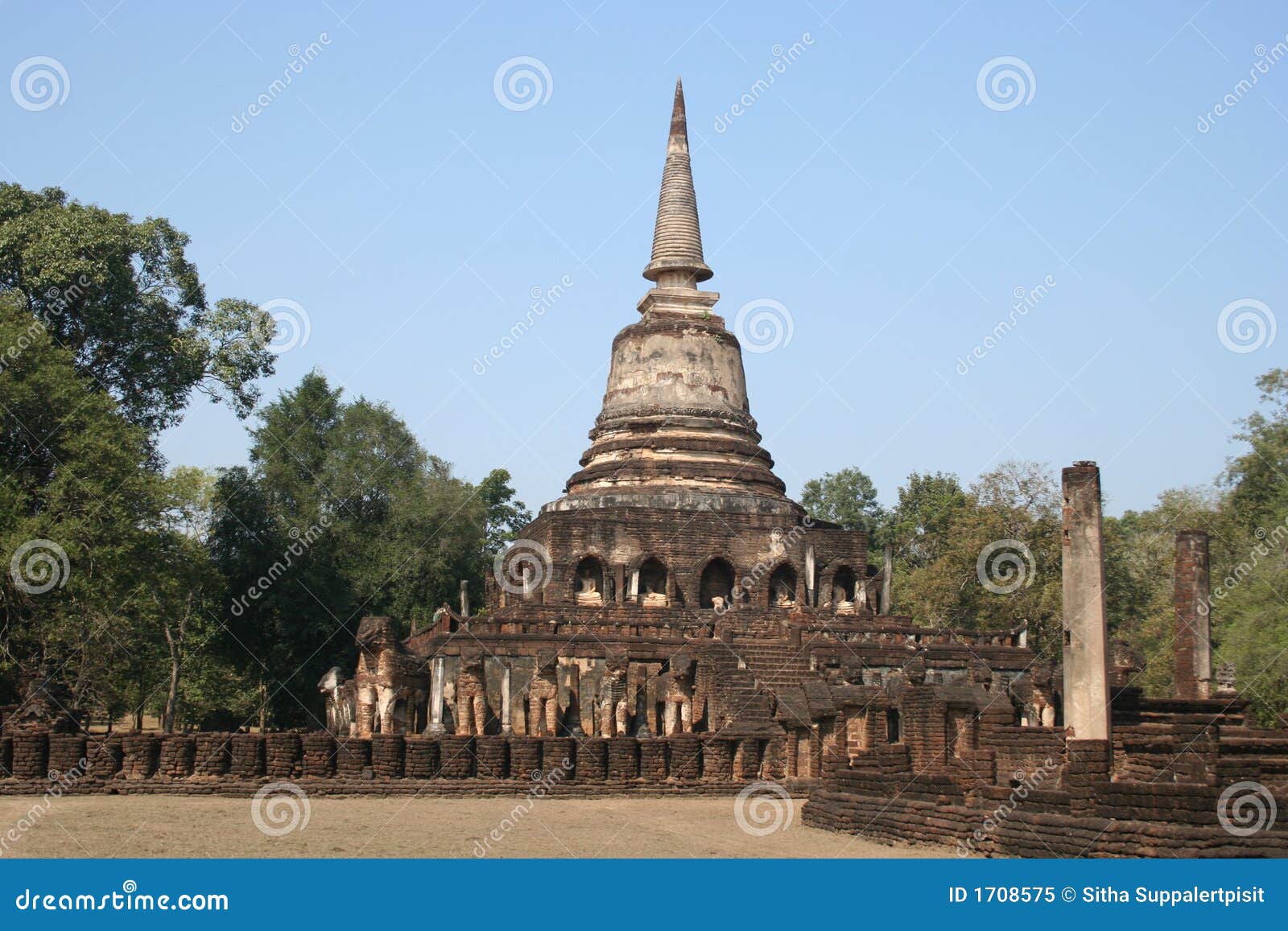 Wat Chang Lom, Sukhothai, Thailand Stock Image - Image of ruin, asia ...