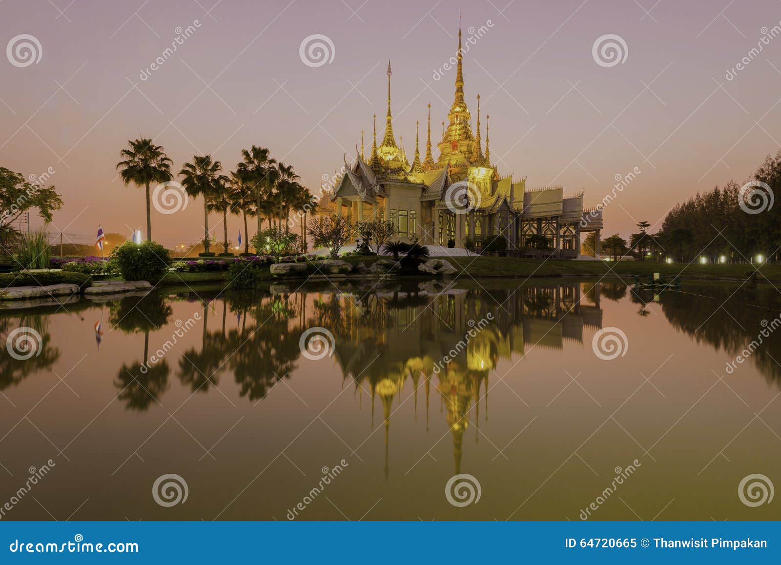 Wat Luang PHO Toh imagen de archivo. Imagen de tailandia - 64720665