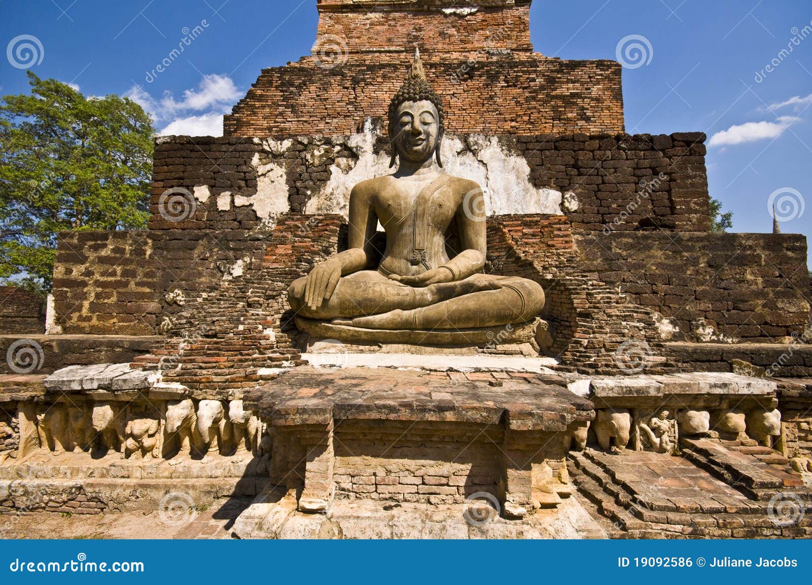 Wat Mahathat stock photo. Image of sukhothai, architecture - 19092586