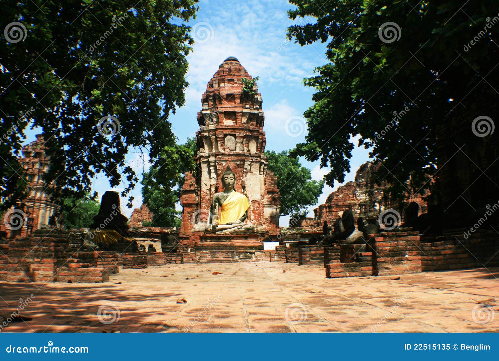 Wat Mahathat stock image. Image of buddhism, mahathat - 22515135