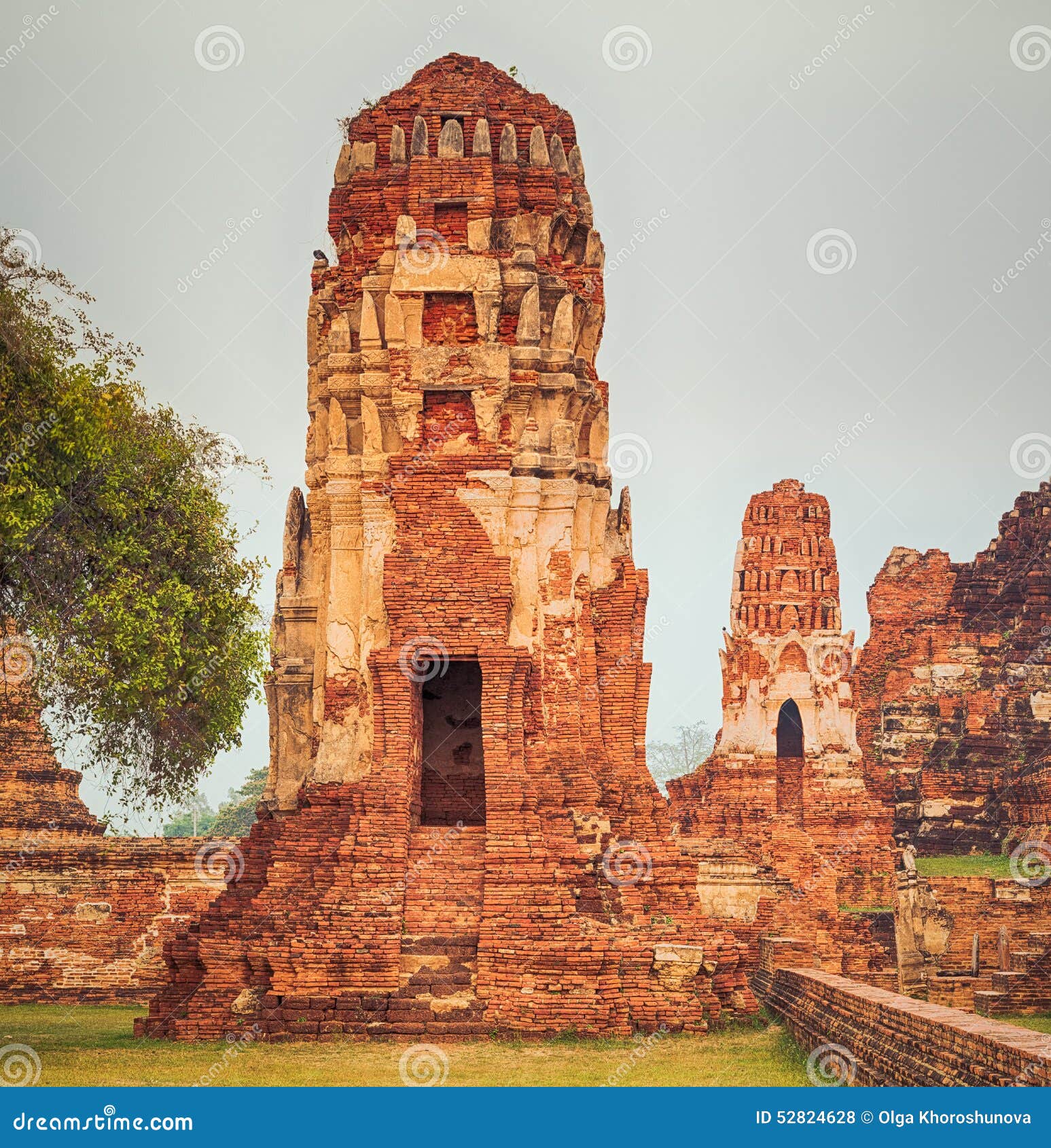 Wat Mahathat. stock photo. Image of city, landmark, headless - 52824628