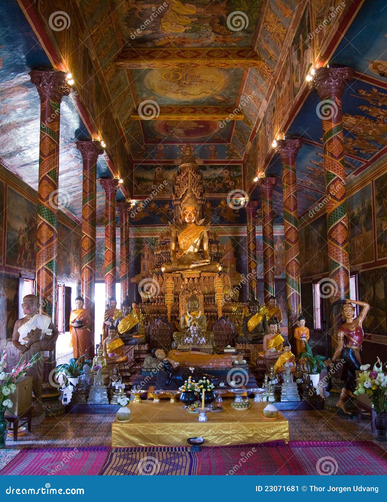 Wat Phnom in Cambodia stock image. Image of asia, buddha - 23071681