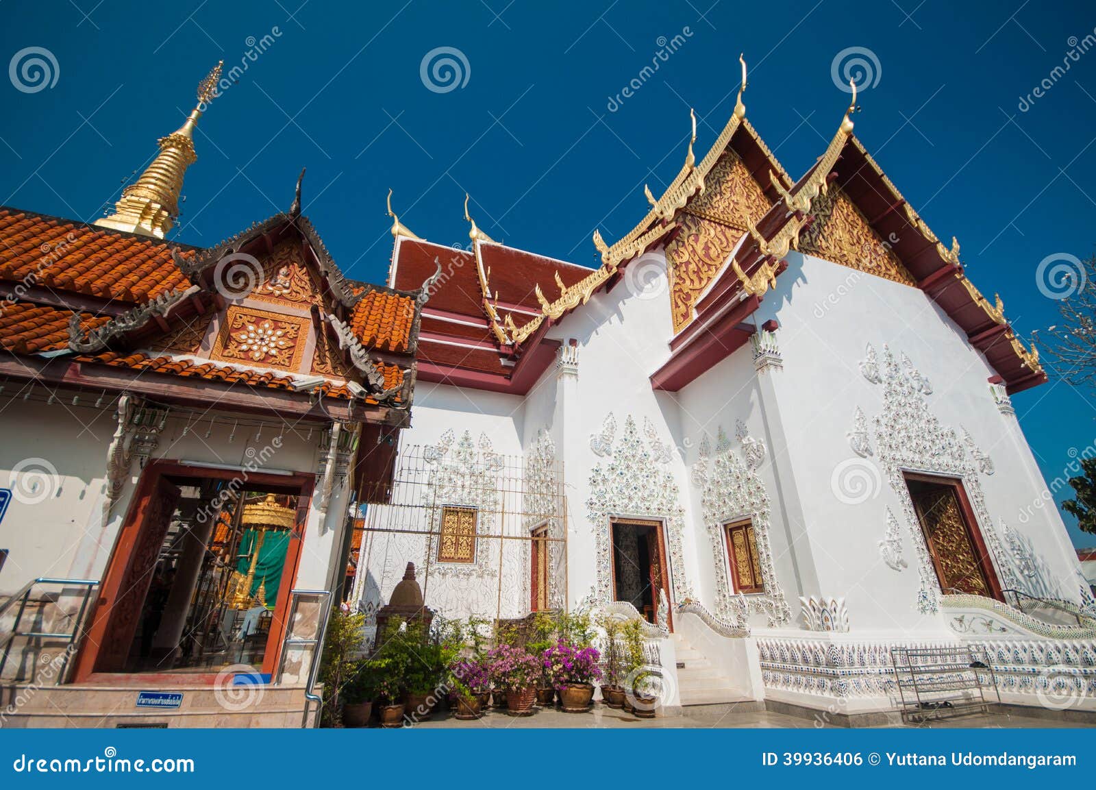 Wat Phra that Cho Hae, Phrae Thailand Stock Photo - Image of phrae ...