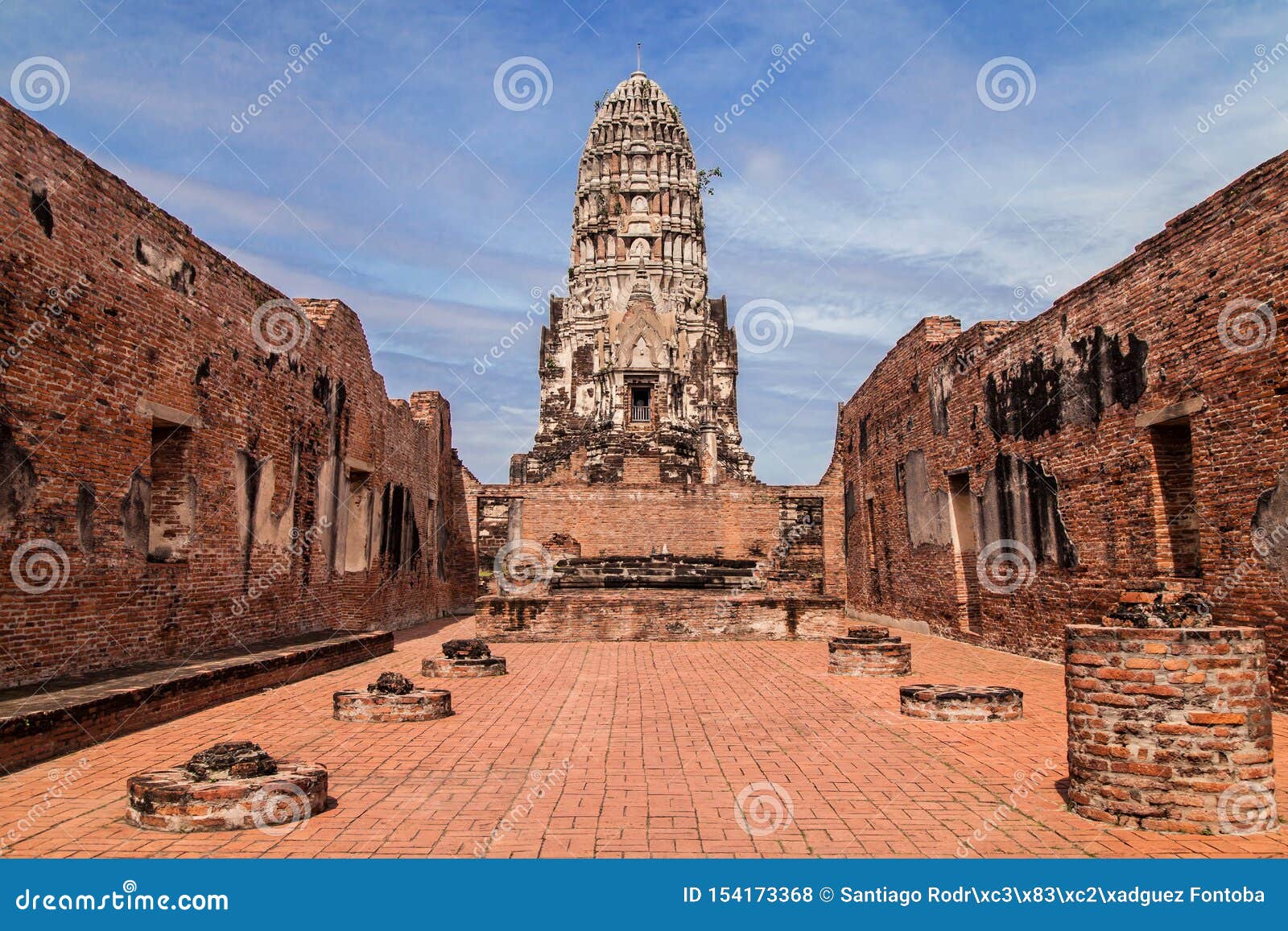 Wat Ratchaburana in Ayutthaya Stock Photo - Image of ratchaburana ...