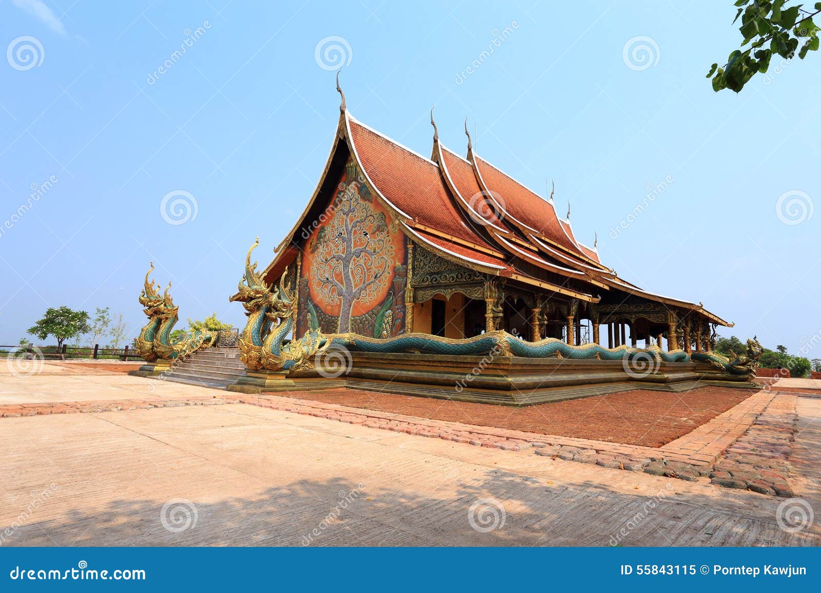 Wat Sirindhorn Phibun Mangsahan Stock Image - Image of people, pharaoh ...