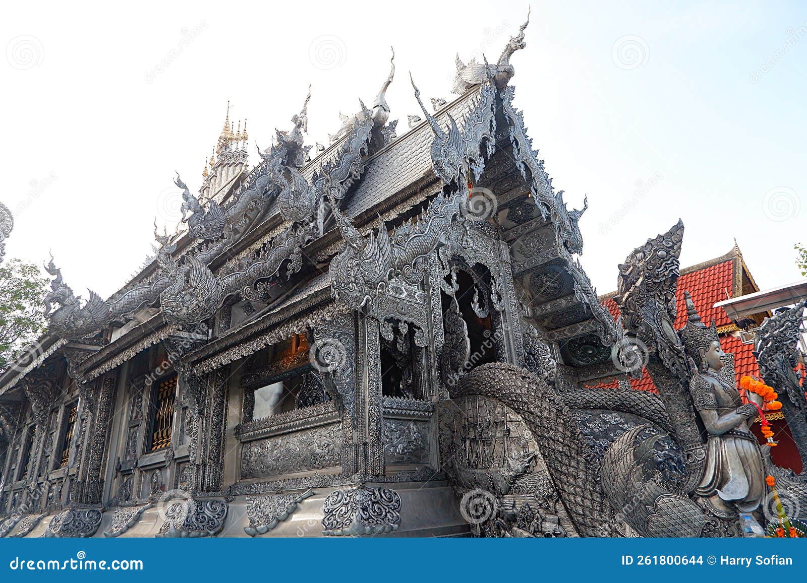 Beautiful Motifs at Wat Sri Suphan or the Silver Temple, Chiang Mai ...