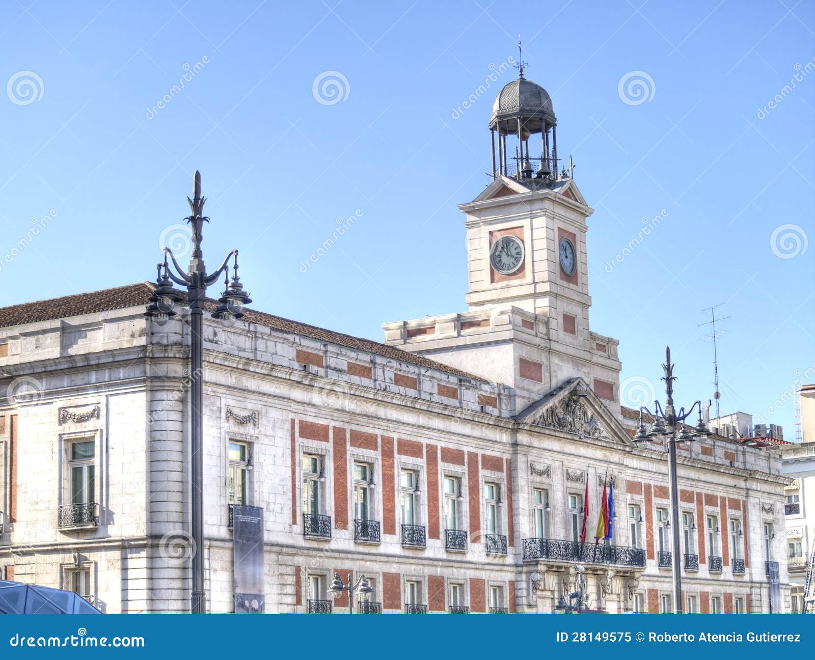 Watch the Sun Gate in Madrid Stock Image - Image of bell, door: 28149575