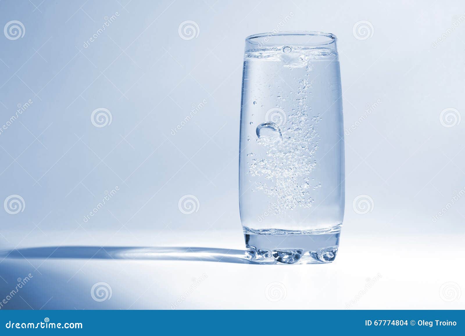 Water with Air Bubbles in Transparent Glass Stock Photo - Image of ...