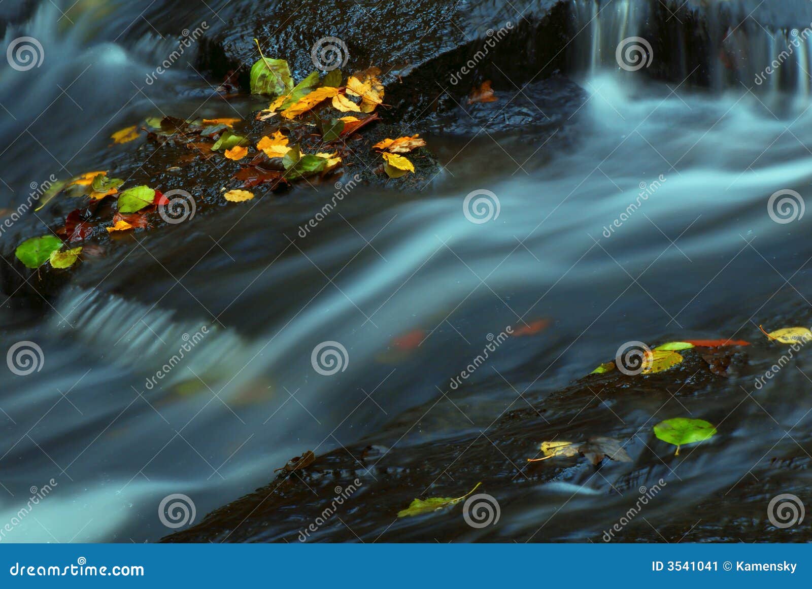 Water in autumn stream stock image. Image of color, cool - 3541041