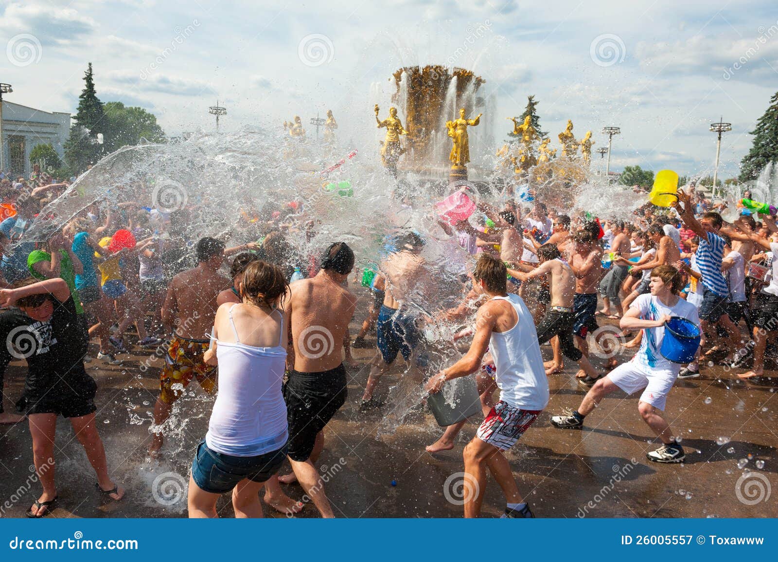 Water Battle flash mob editorial photography. Image of russia - 26005557