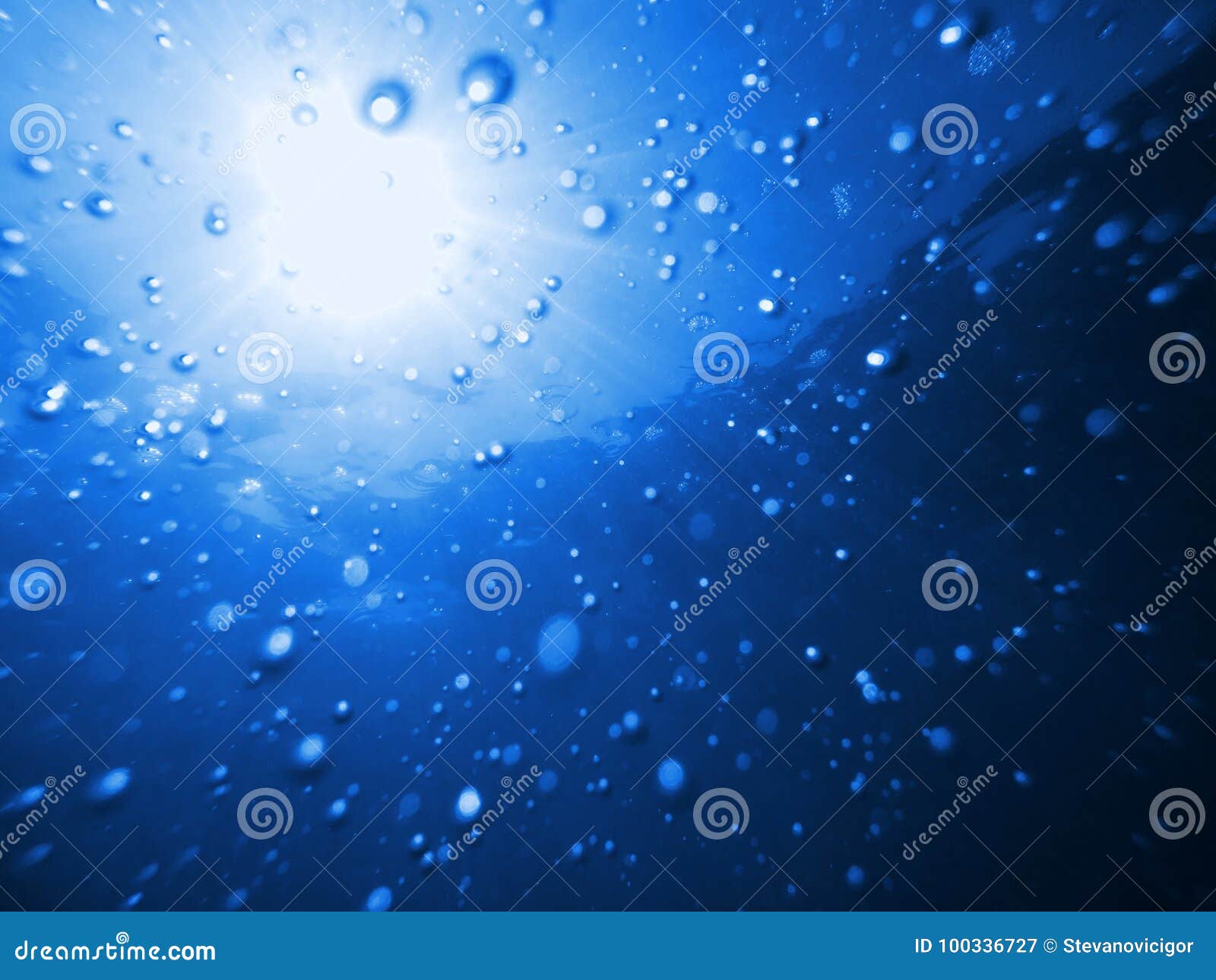 Water Bubbles and Sunlight Underwater Stock Image - Image of aqua ...