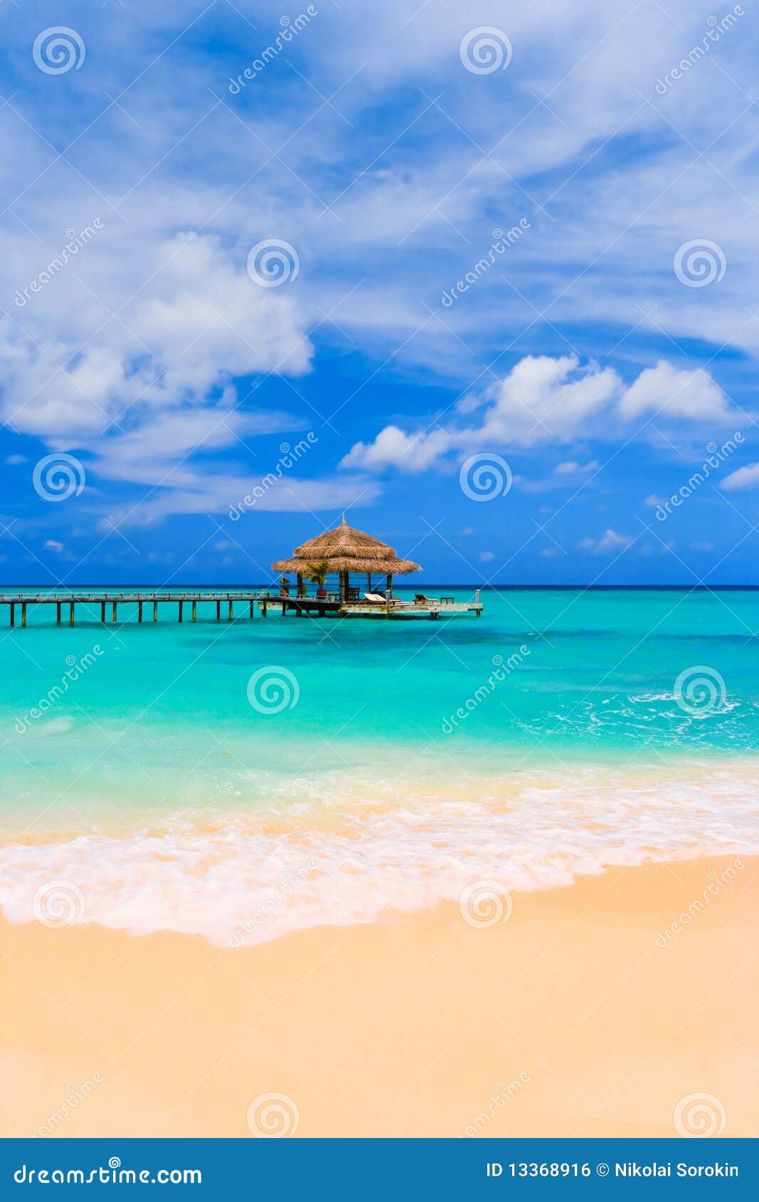 Water cafe on the beach stock photo. Image of ocean, hotel - 13368916