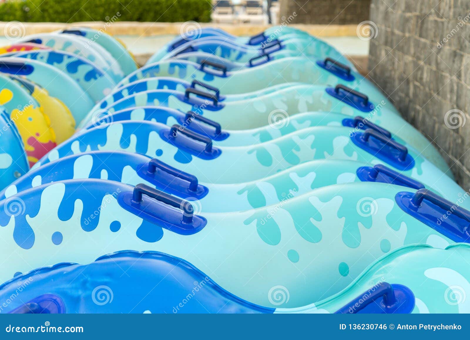 Water Circles for Water Slides. Inflatable Wheels for High-speed ...