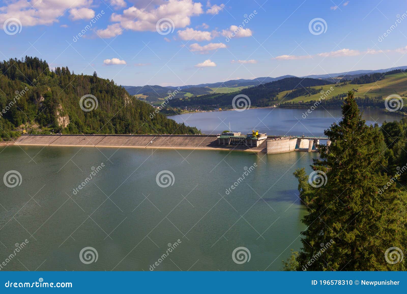 Water Dam on Lake Czorsztyn Stock Photo - Image of nidzica, famous ...
