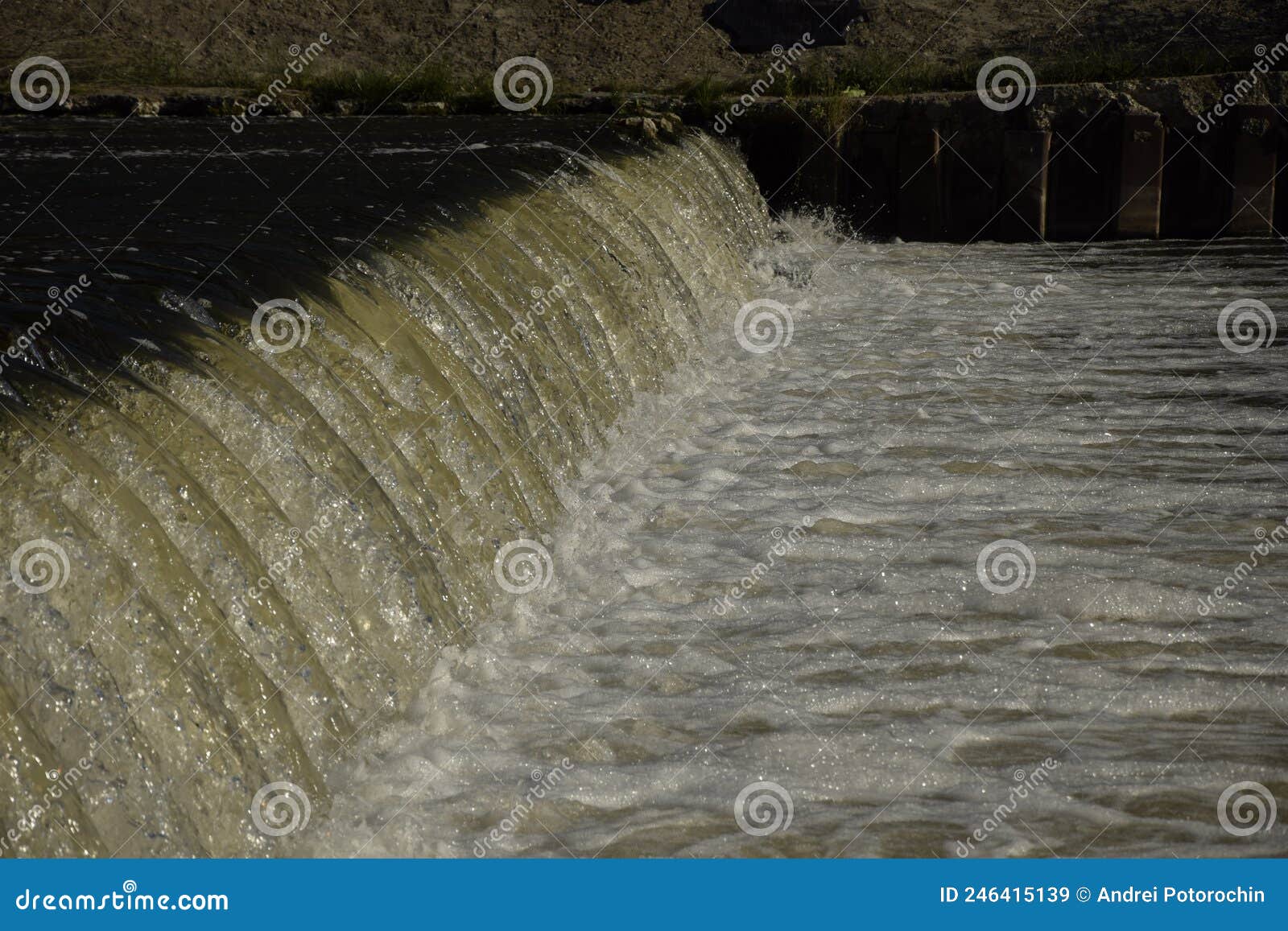 Water Discharge at the Dam, Ulyanovsk Stock Image - Image of waterfowl ...