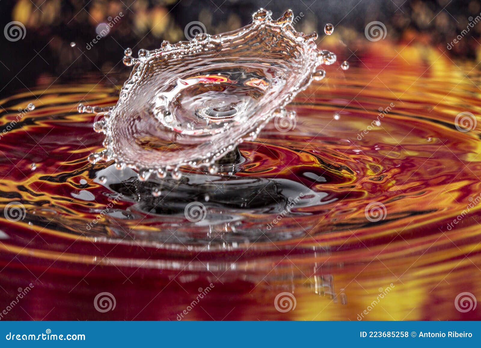 Water Drop Collision As an Inverted Cone Stock Photo - Image of ...