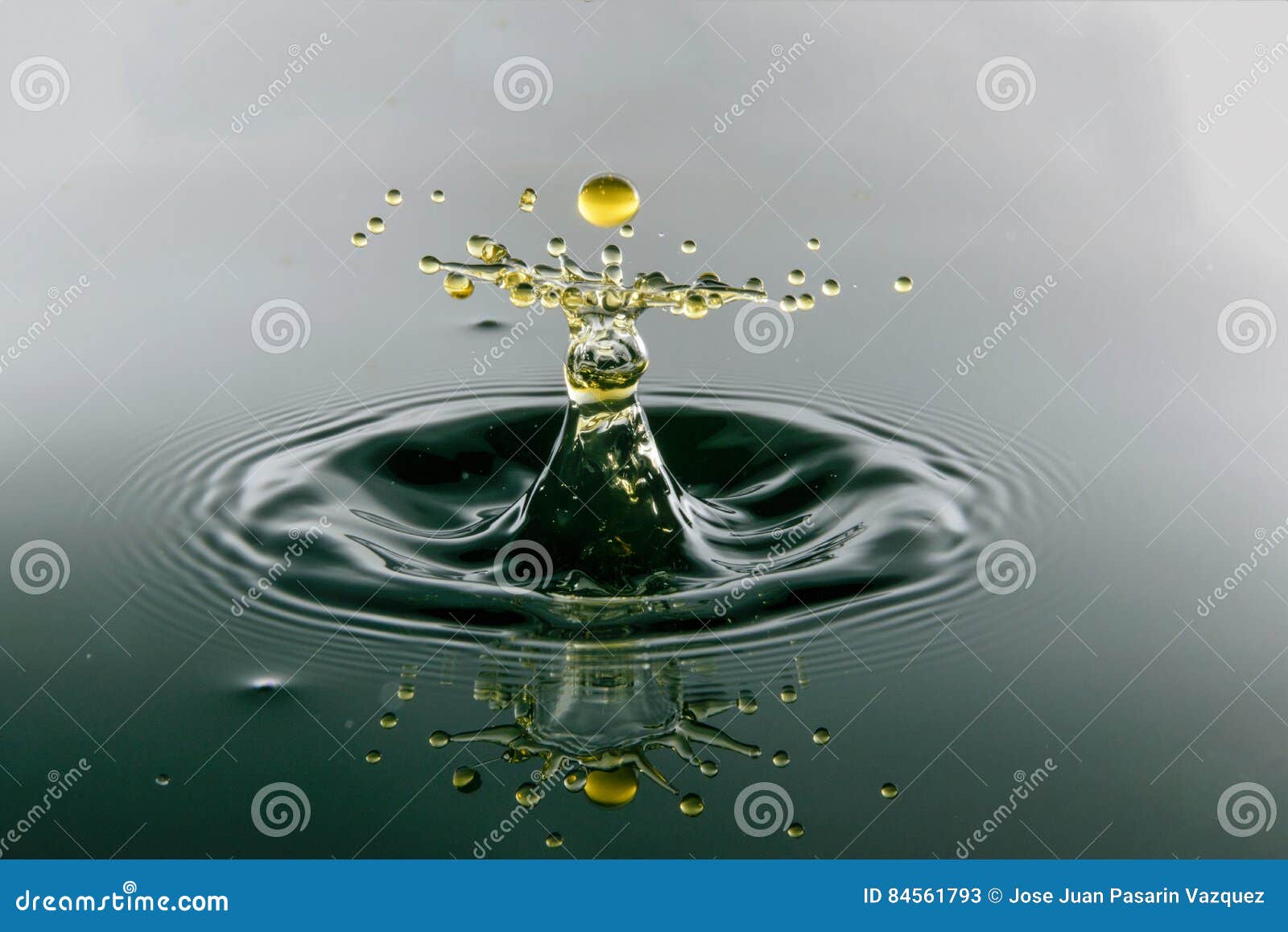 Water drop collision stock image. Image of circle, droplet - 84561793