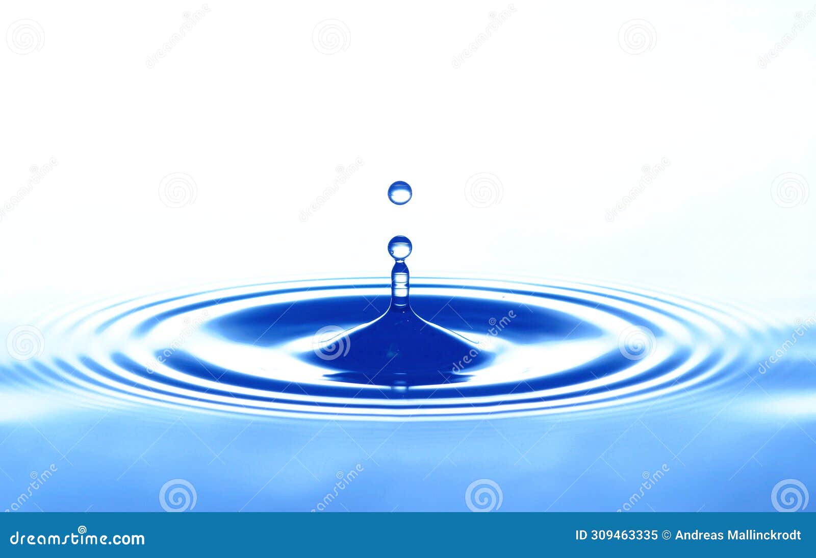 Water Drop Dripping, Causing Circular Waves Stock Illustration ...