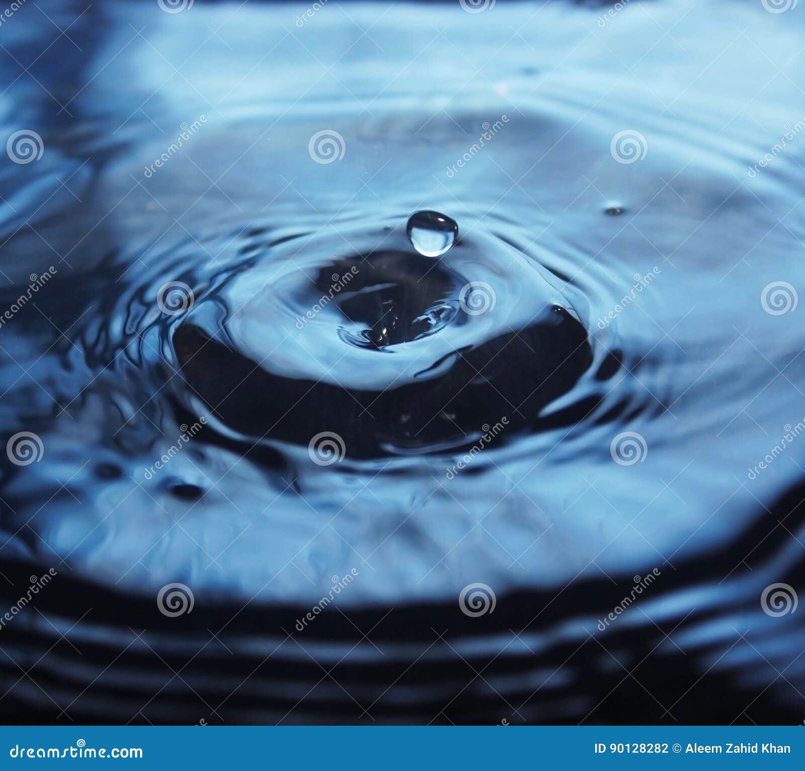 Water Drop Impact on Water Surface Stock Photo - Image of motion ...