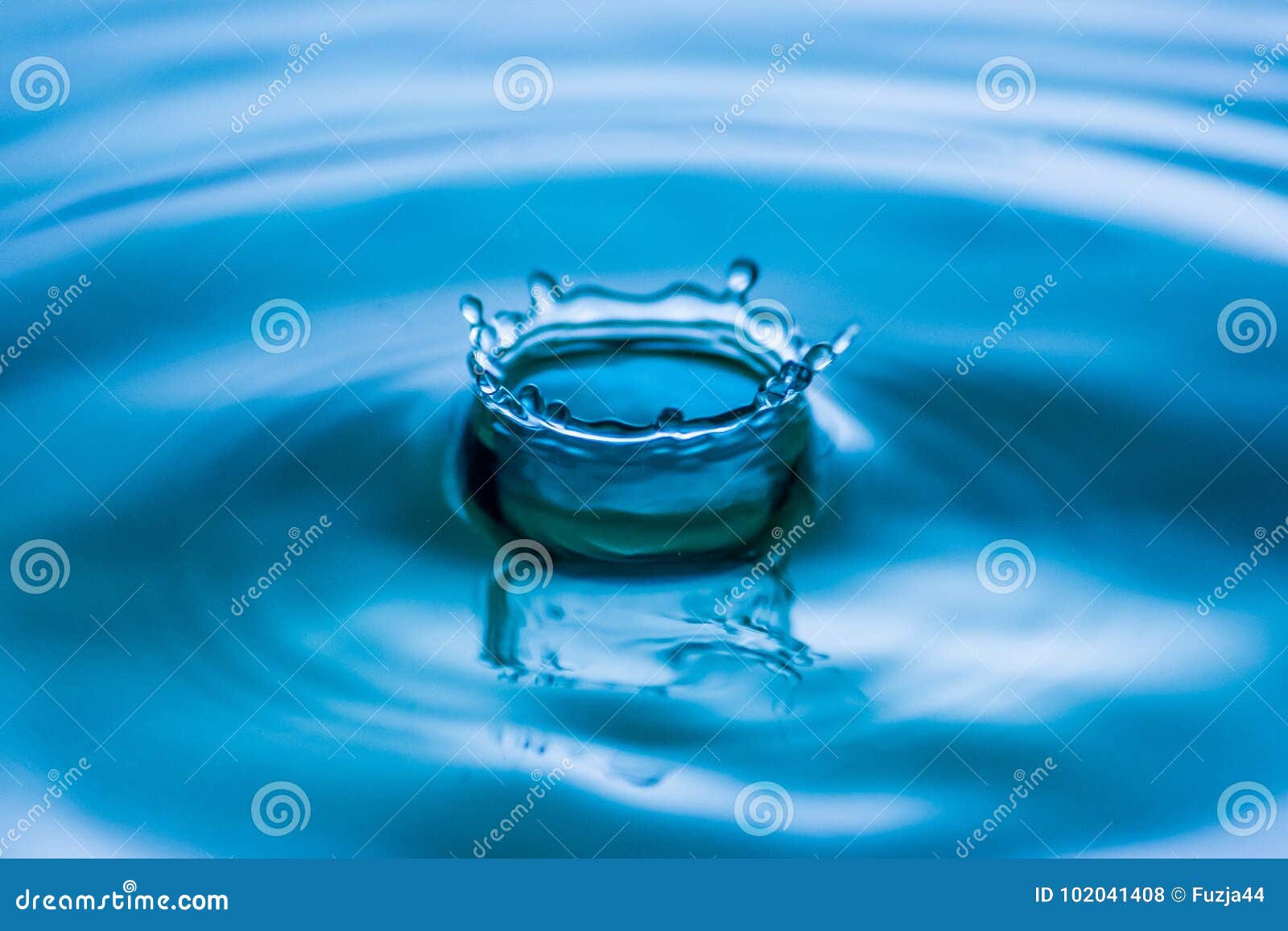 Water Drop Splash Crown in Blue Tones Stock Photo - Image of drop ... Water Drop Splash Crown in Blue Tones Stock Photo - Image of drop ...