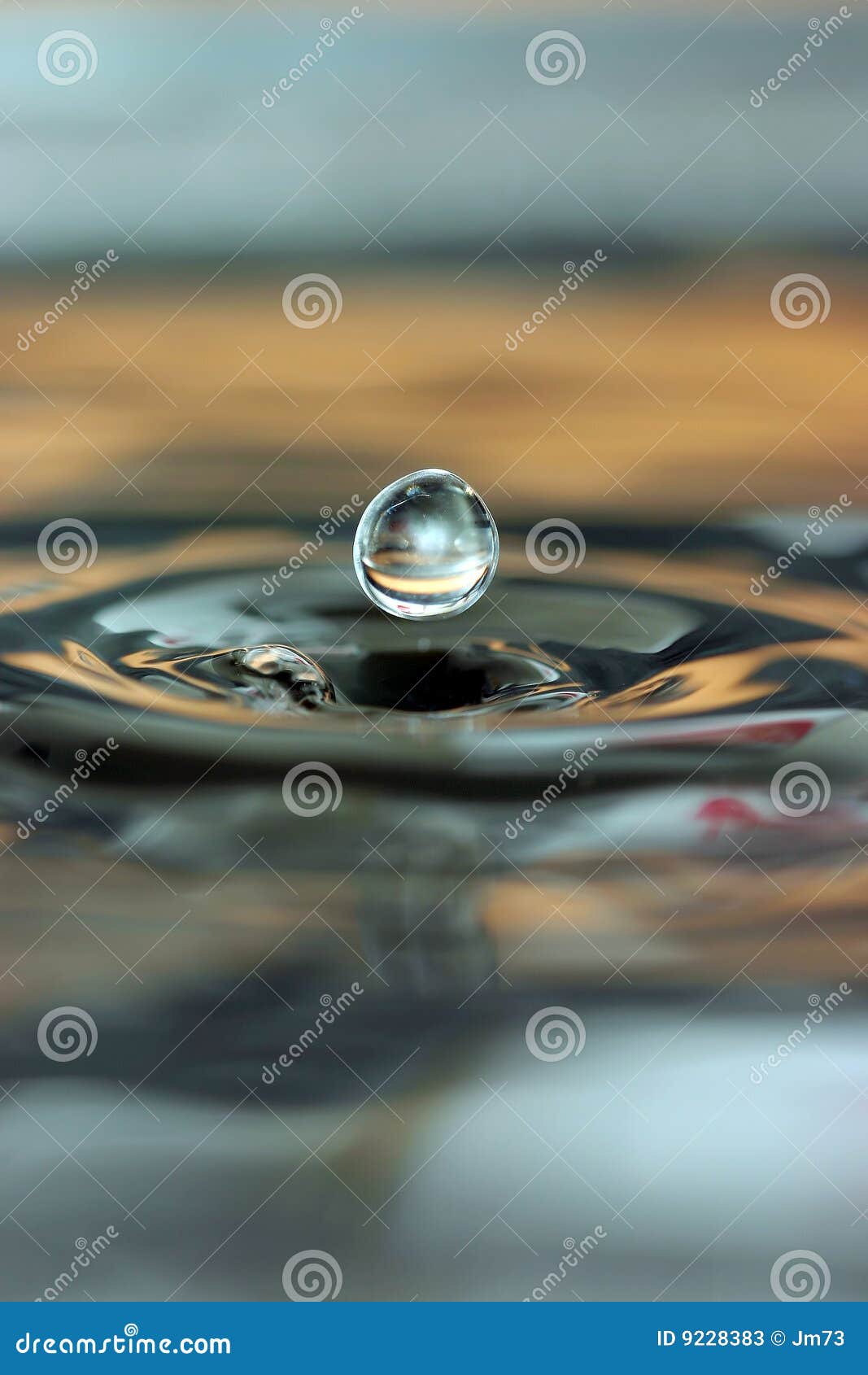 Water drop and water rings stock image. Image of water - 9228383