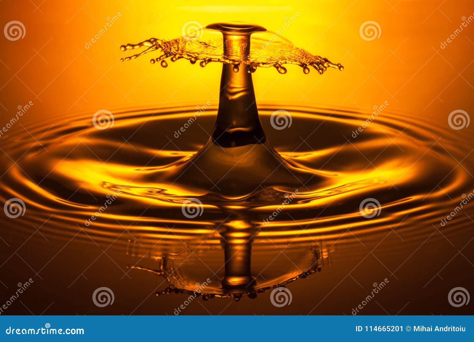 Water droplet collision stock image. Image of form, bounce - 114665201