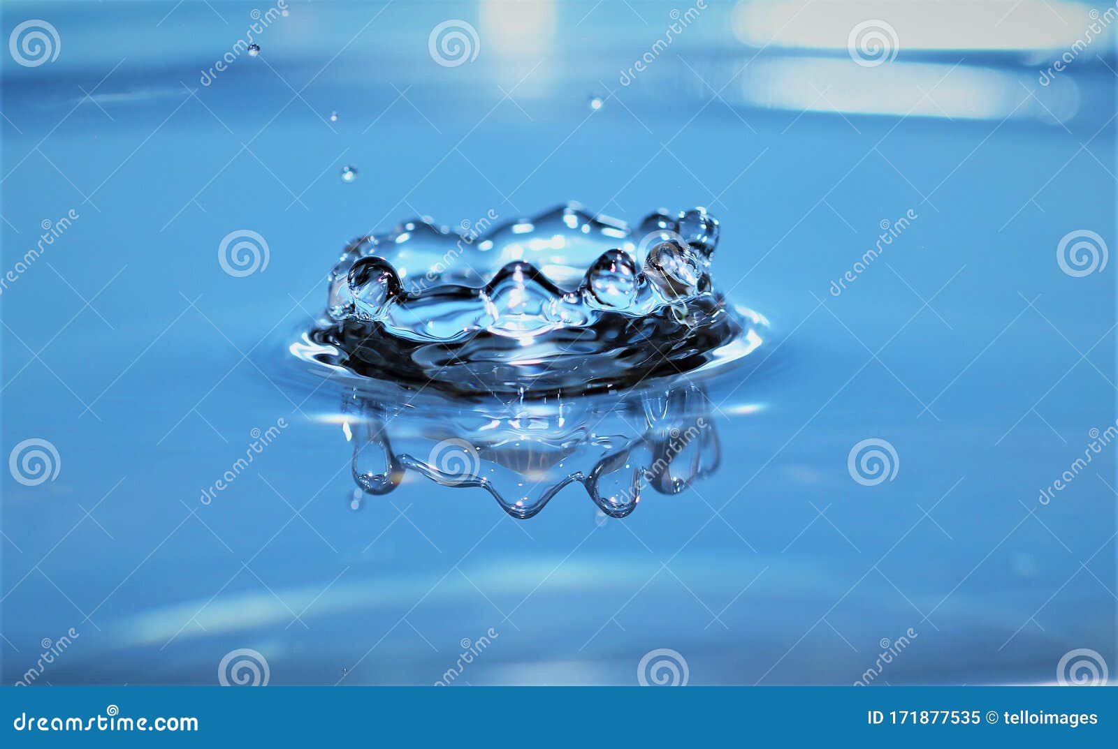 Water Drop Splash with Reflection and Bubbles Stock Image - Image of ...
