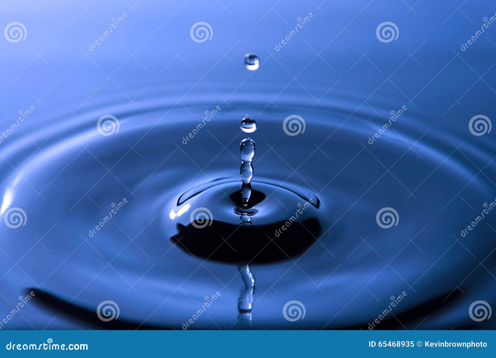 Water Droplets Splashing Causing Ripples Stock Image - Image of slow ...