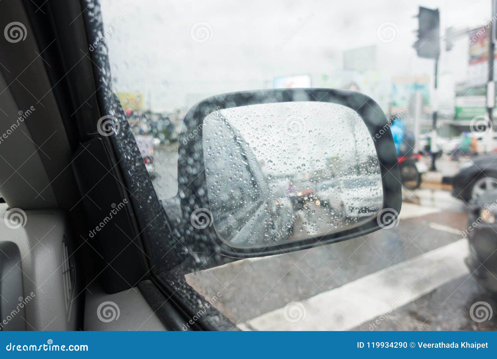 Water Drops on Car Window with Traffic Reflection Background Stock ...