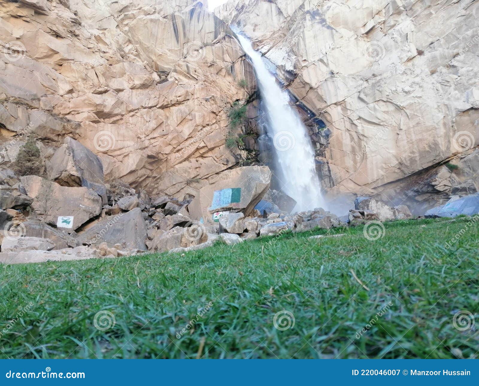 Water Fall Khamosh in Pakistan Stock Image - Image of wadi, khamosh ...