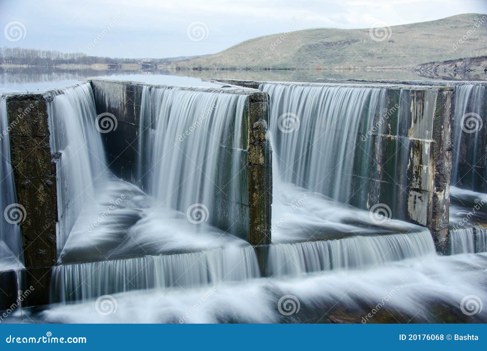 Water flowing over a dam stock photo. Image of architecture - 20176068