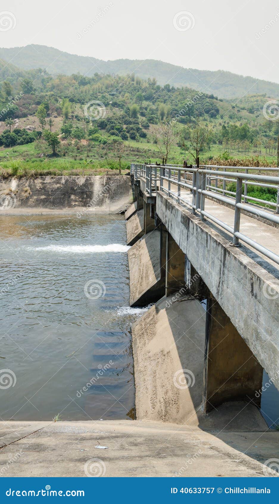 Water gate stock image. Image of bridge, flow, gate, hydro - 40633757