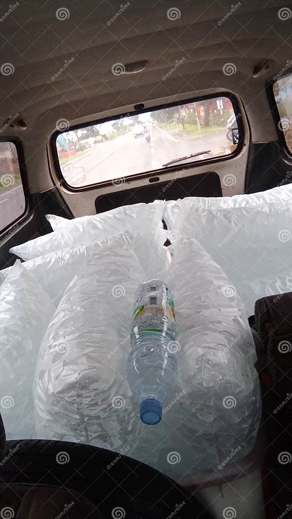 Water Ice Crystal Ice Cold Cool Drink Editorial Image - Image of white ...