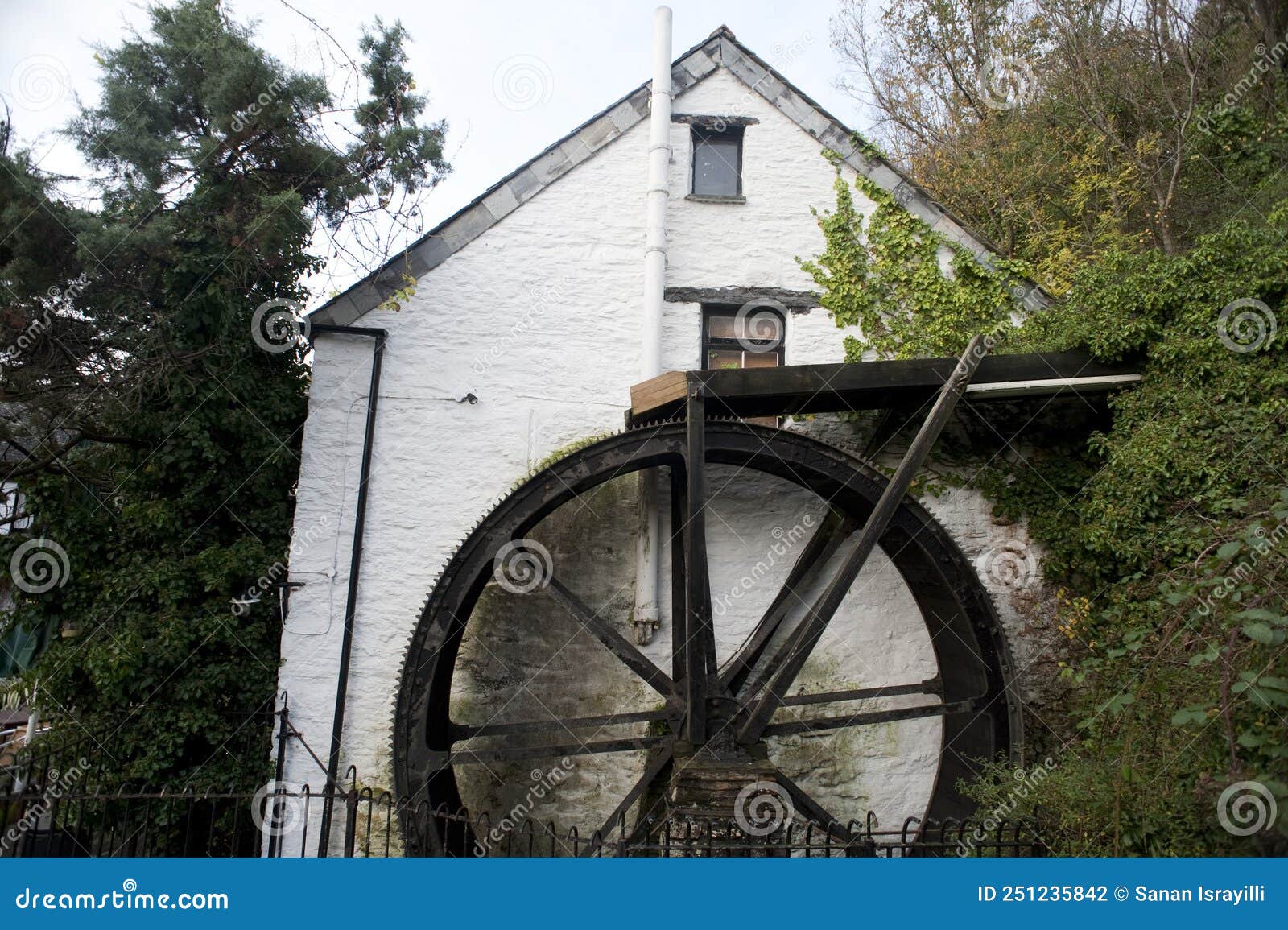 Historic Water Powered Mill with an Overflow Wheel Stock Photo - Image ...