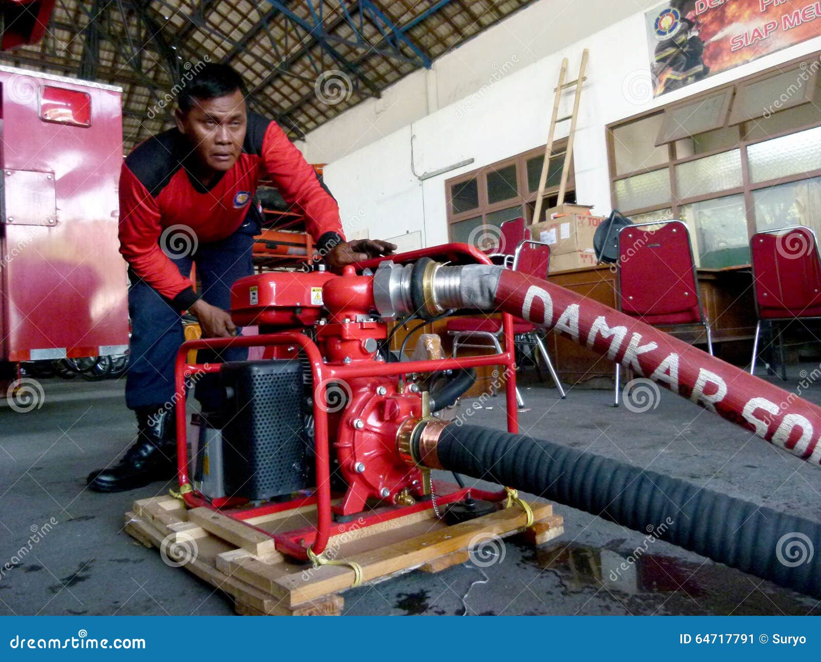 Water pump editorial photo. Image of solo, headquarters - 64717791