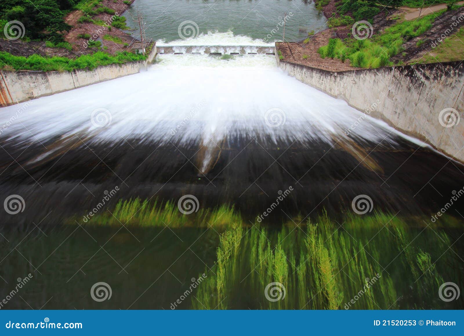 Water release at dam wall stock image. Image of flowing - 21520253