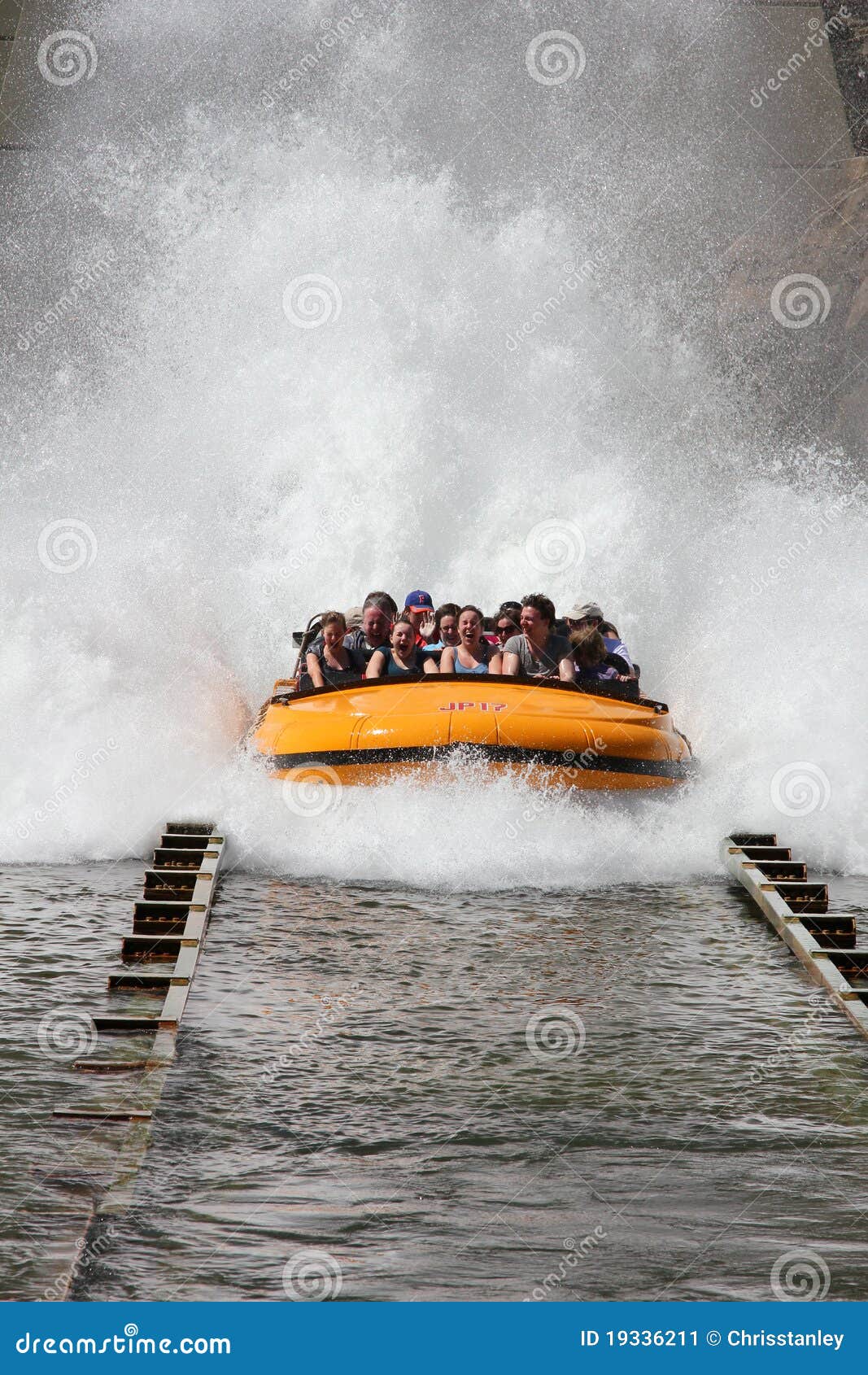 Water ride editorial photo. Image of roller, soaked, fear - 19336211