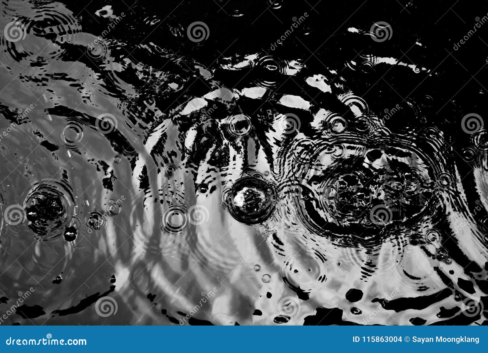 Water Ripples Refraction Royalty-Free Stock Photography | CartoonDealer ...