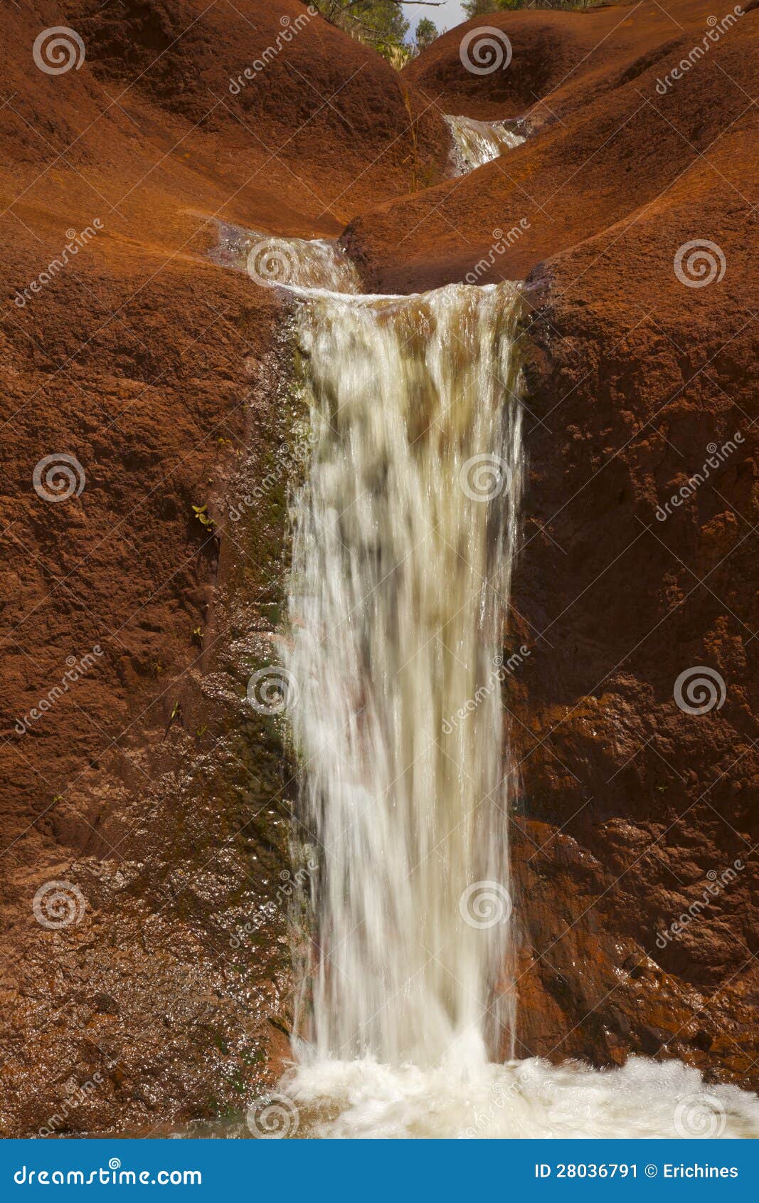 Water Rushing Over Red Rocks Stock Image - Image of landscape, kauai ...