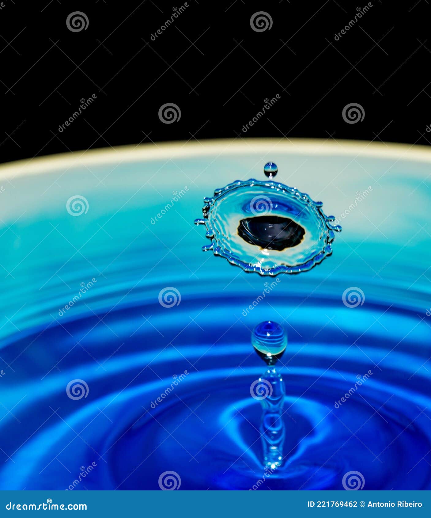 Water Drop Collision on Black Background Stock Photo - Image of impact ...