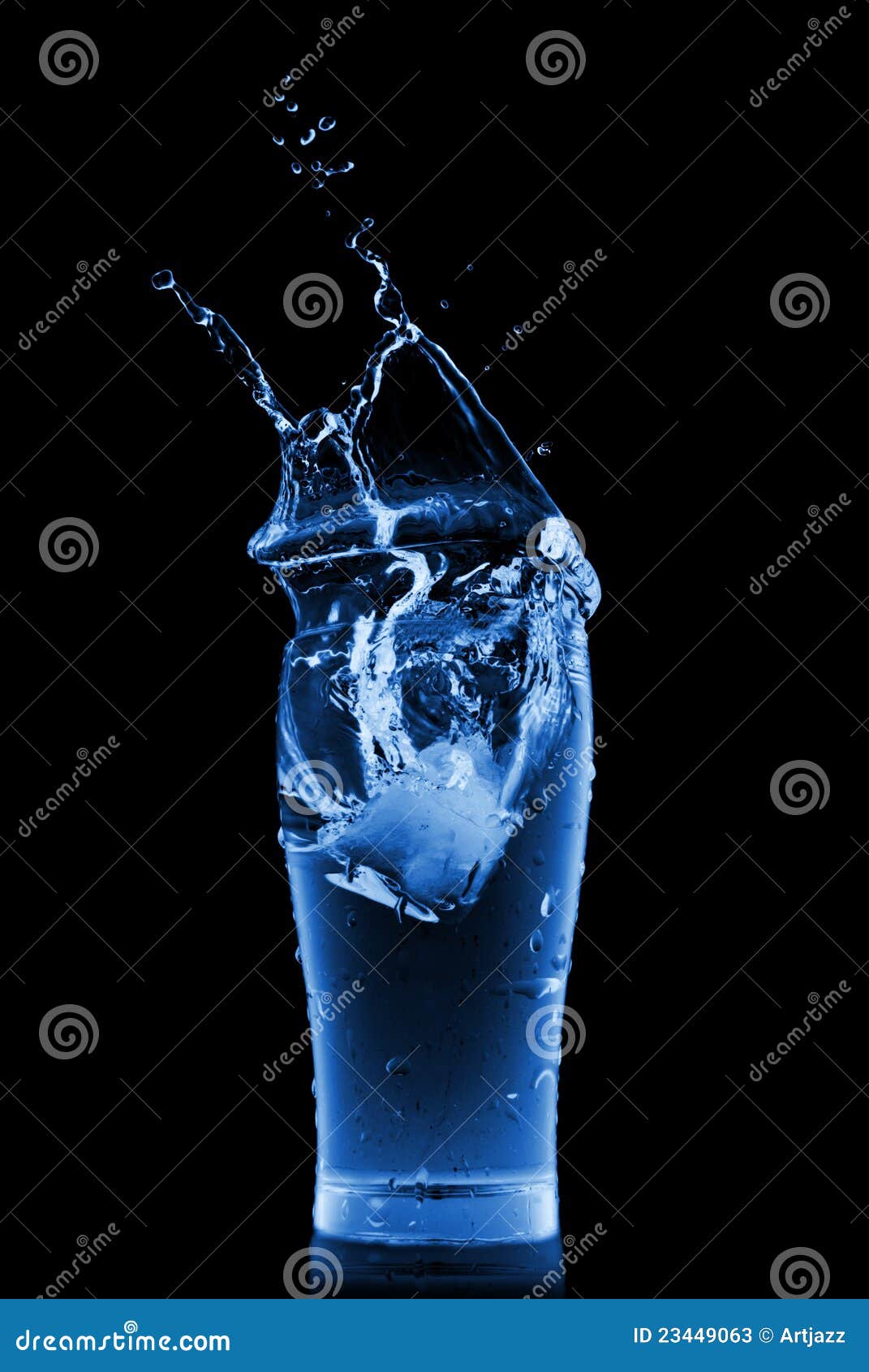 Water Splash in Glass on Black Stock Image - Image of hygiene, drop ...