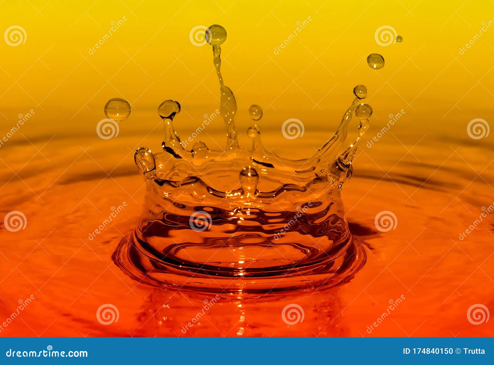 Water Splash in Shape of Crown Stock Photo - Image of clear, ripple ...