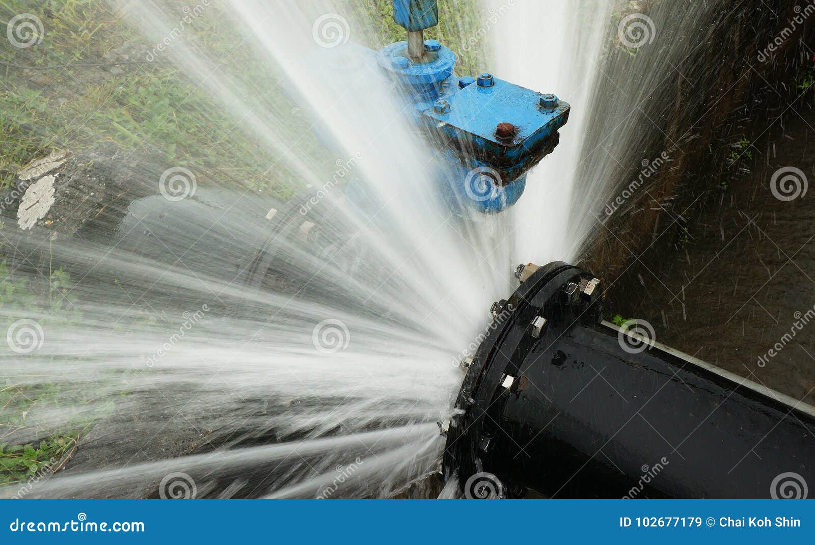 Water Leaking from Broken Pipeline Stock Image - Image of splashing ...