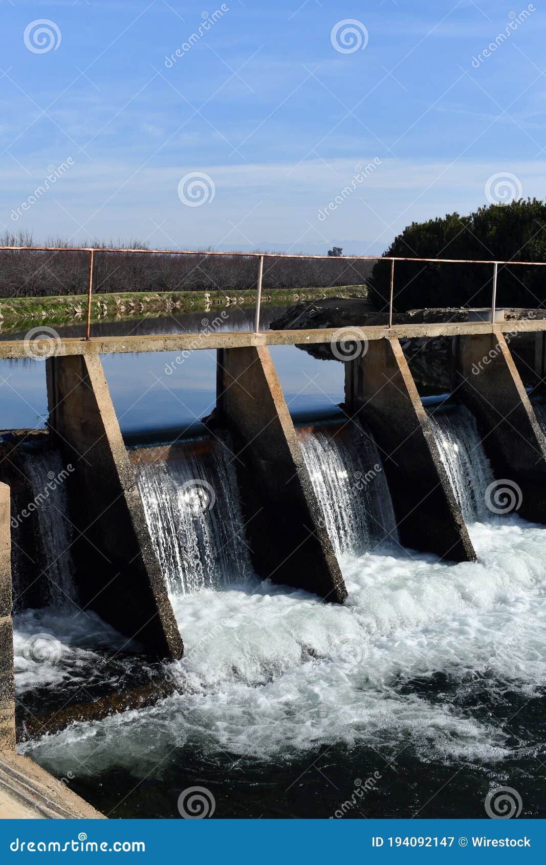 Water Splashing through a Dam Over a River Stock Image - Image of lake ...