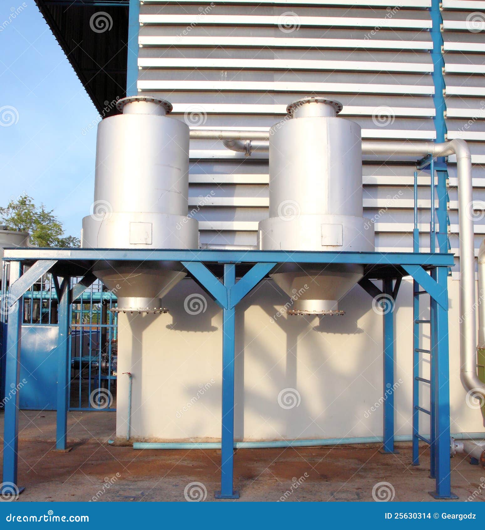 Cold Water Storage Tank Stock Photos - Download 295 Royalty Free Photos