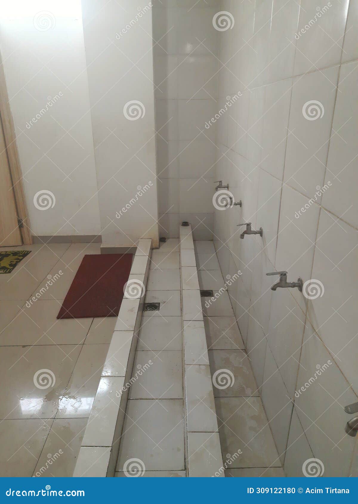 Water tap for ablution editorial image. Image of wash - 309122180
