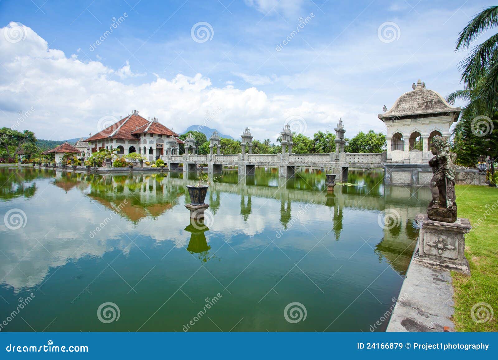 Water temple in Bali stock image. Image of asian, architecture - 24166879